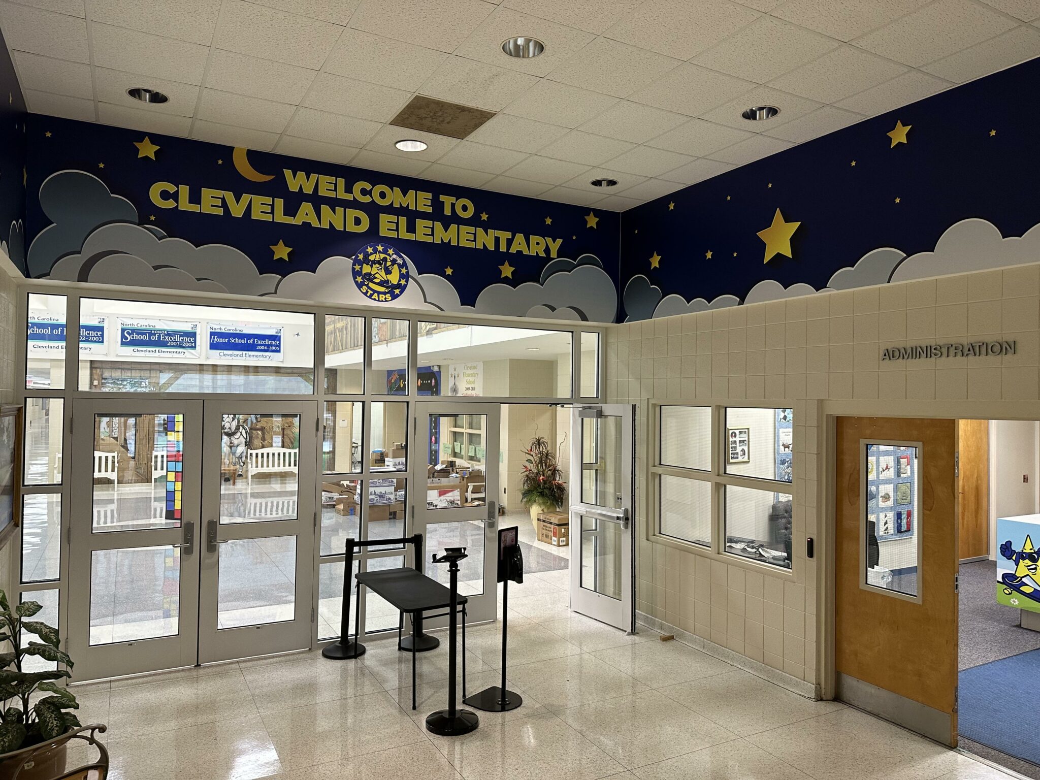 School Lobby and Entryway Murals Are a Cost-Effective Way to Make Your ...