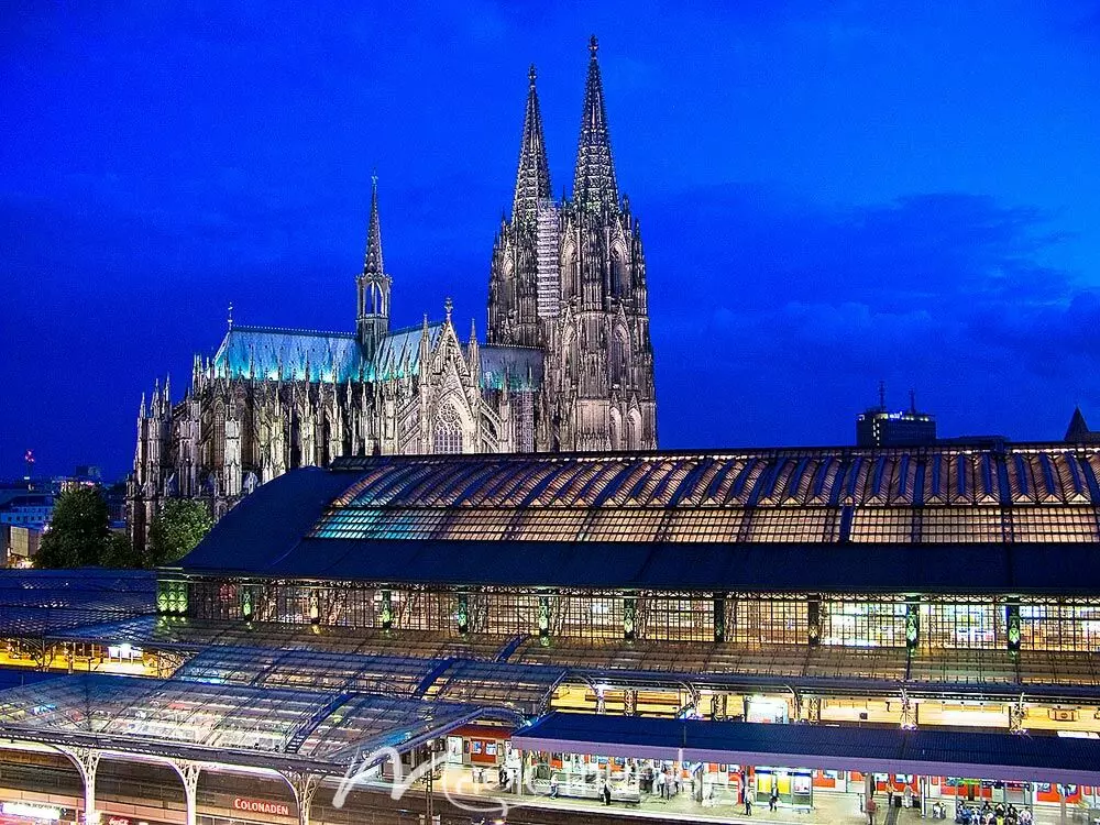 Cologne Cathedral Wallpaper Wall Mural by Magic Murals